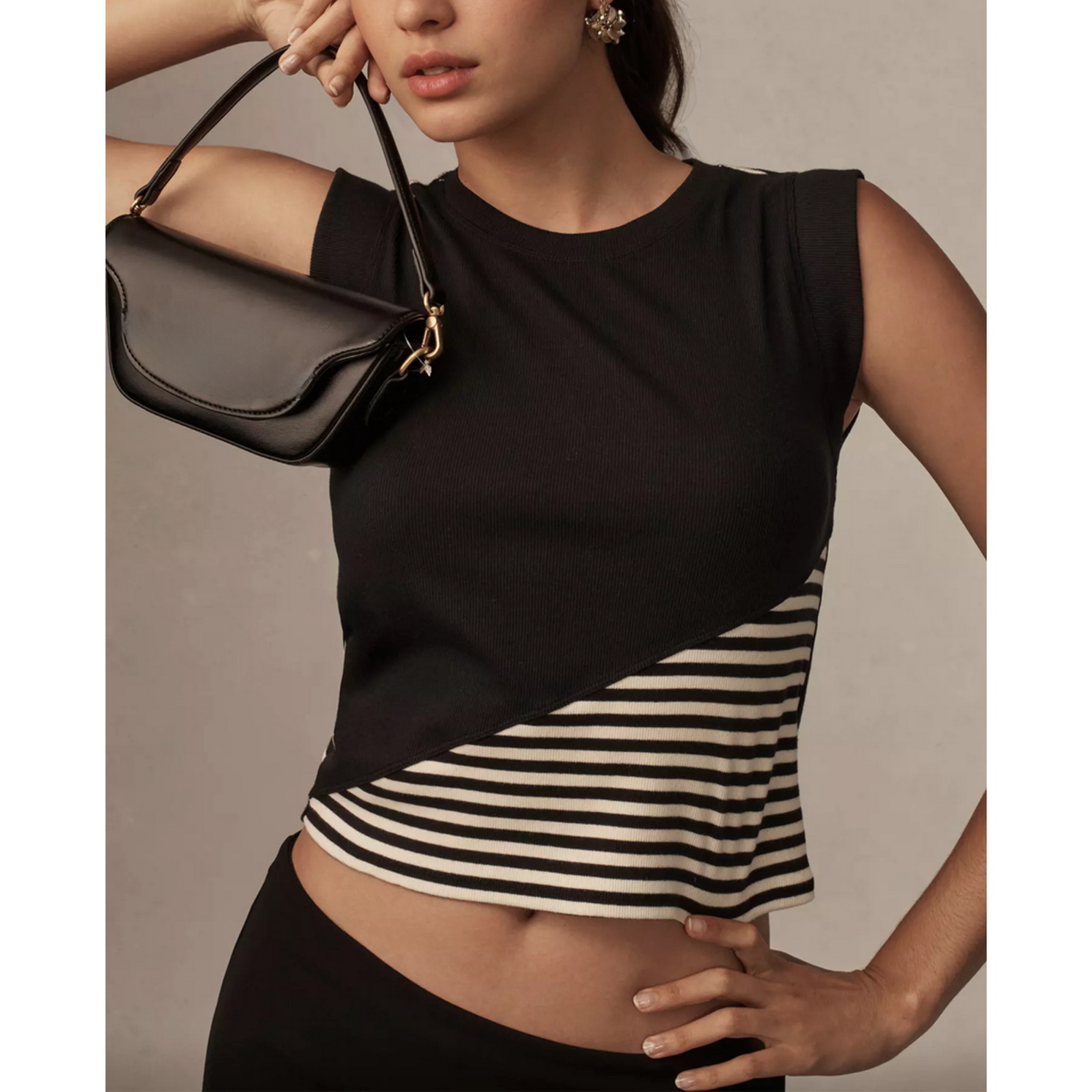 TLK1033ZBlack White 4 - imgsha